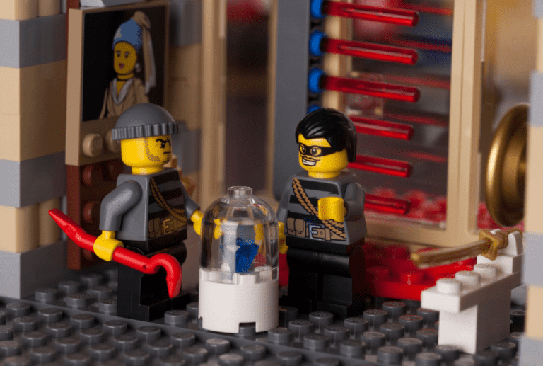 The Ultimate Critical Lego Pieces Guide - Brick Set Go